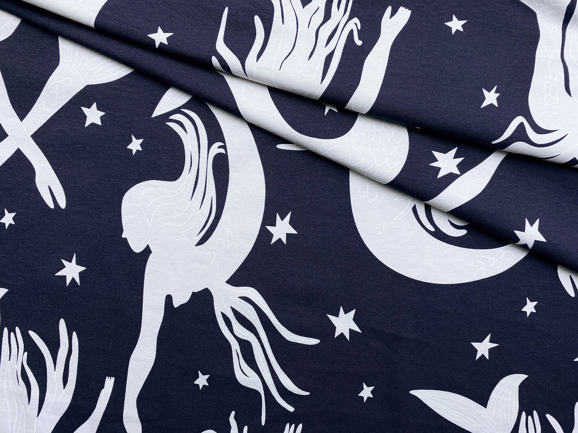 Ткань Трикотаж синего цвета с принтом русалки 38297