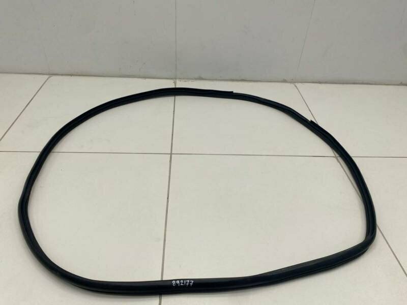 Уплотнитель проема двери задней правой Hyundai ix35 LM 2010-2015 кат.номер: 831202Y0004X