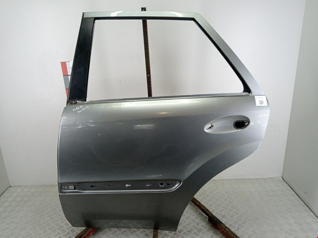 Дверь задняя левая Mercedes ML-Class (W164) A1647300105 арт. 2249653