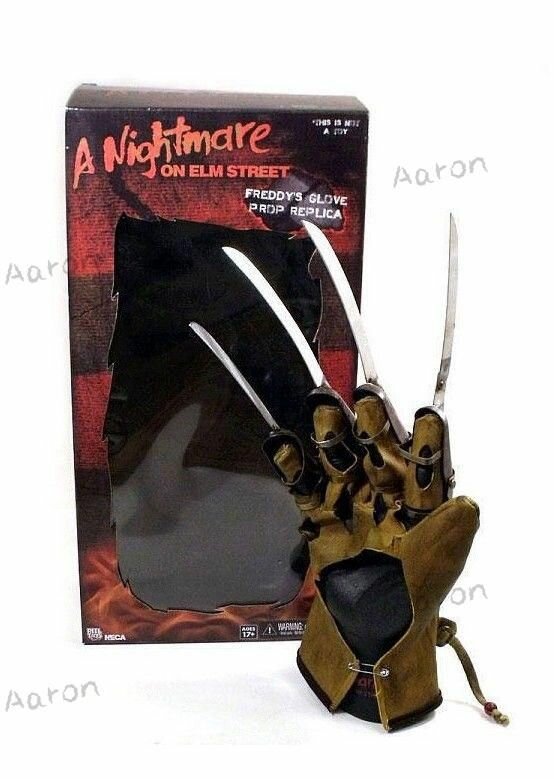 Перчатка Фредди Кошмар на улице Вязов 1984 от Neca -101