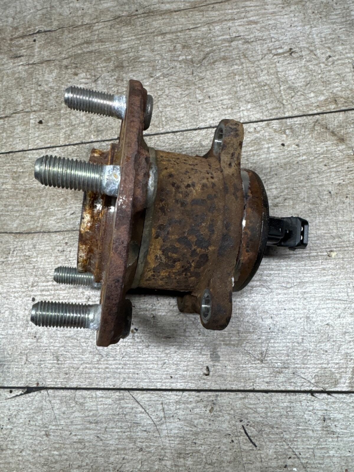 Ступица задняя Kia Seltos 2wd передний привод 52730Q5000