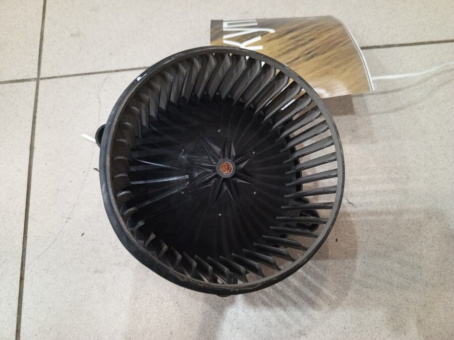 Моторчик печки от Hyundai Tucson 2004-2010