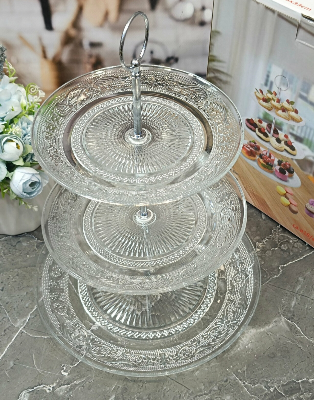 Конфетница 3-х ярусная из стекла – для десертов, фруктов, сладостей, сервировка стола