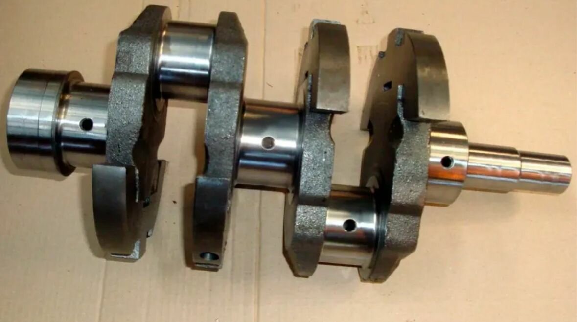 Коленвал Д-120 (Д120-1005007) Т-25 без вкладышей (М14х1,5мм)