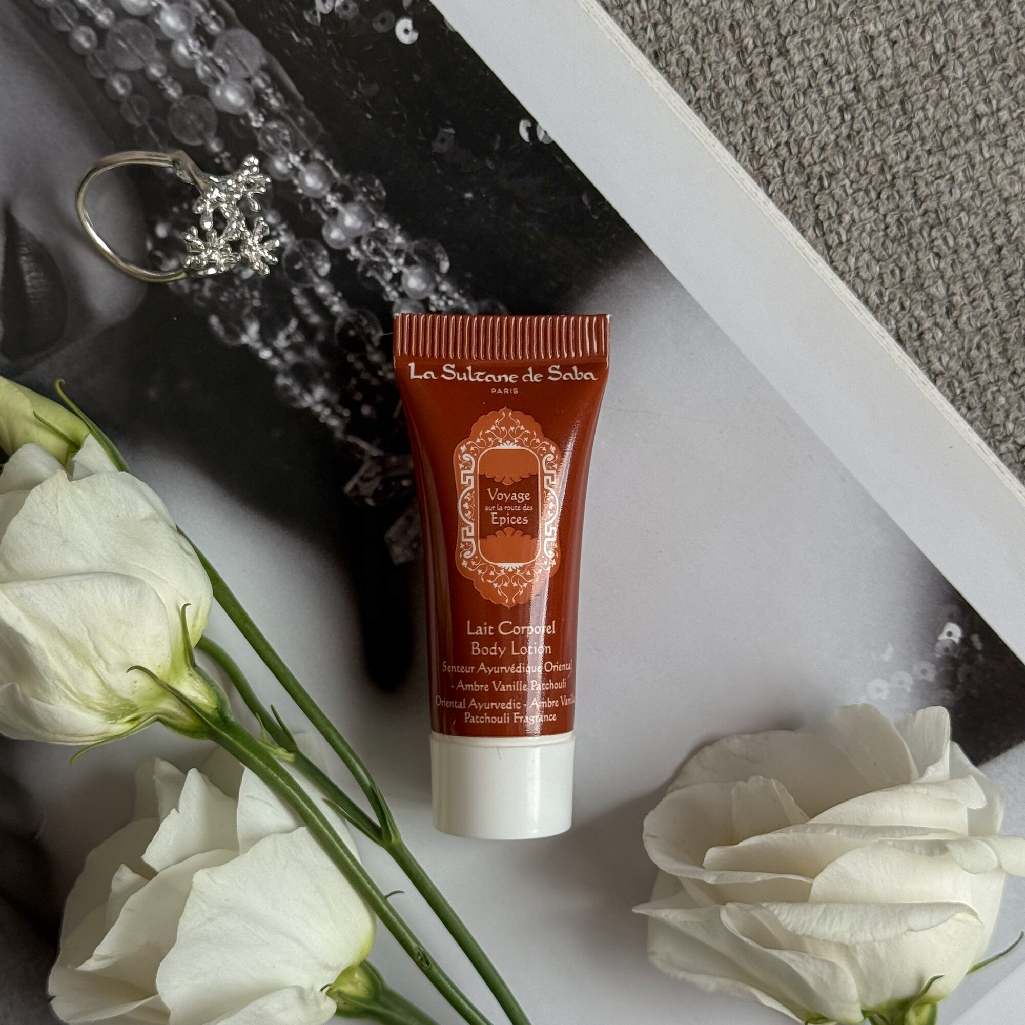 Молочко для тела аюрведа 8 мл La sultane de saba body lotion ayurvedic amber vanilla patchouli