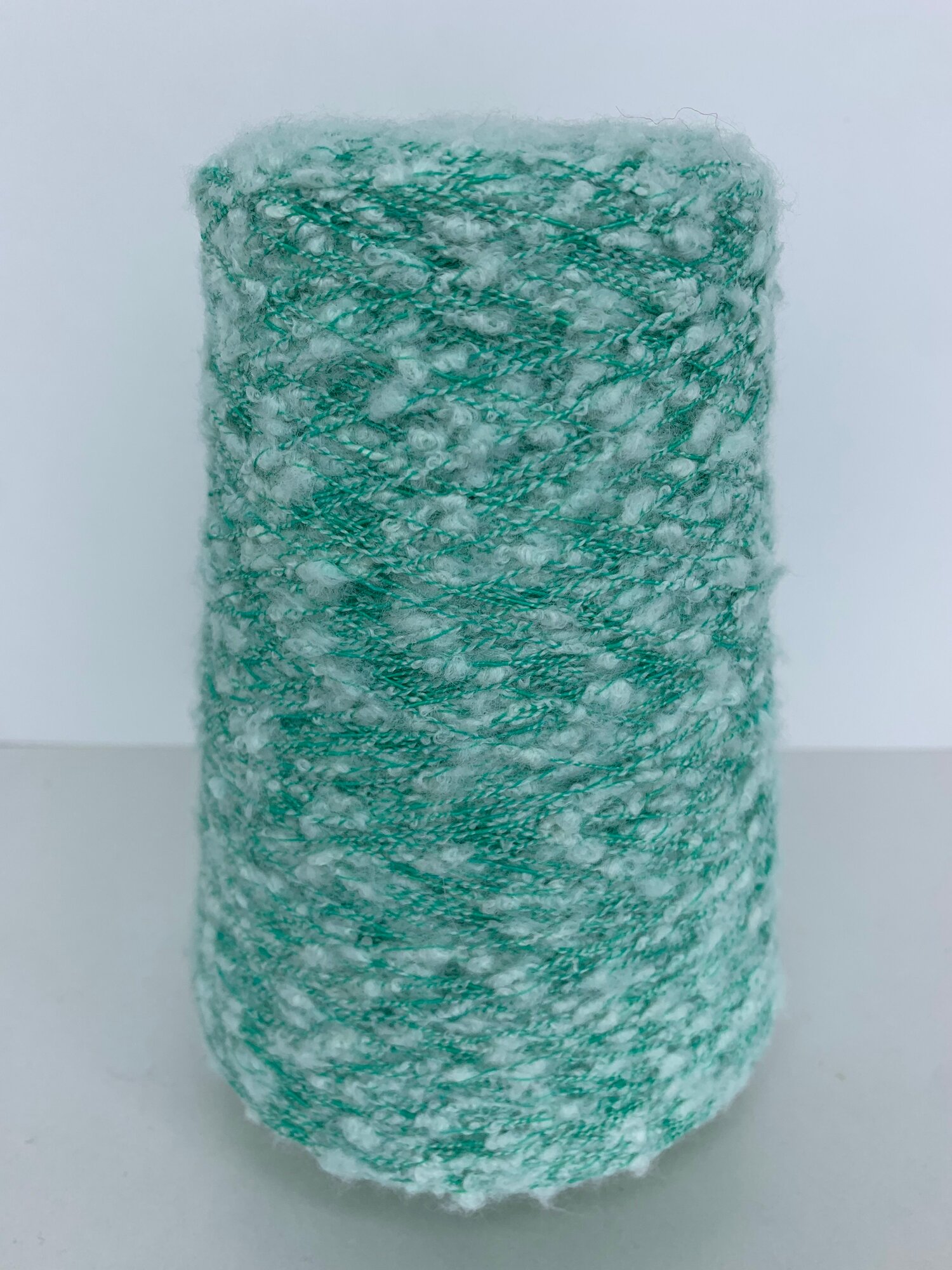 NORWAY-Lineapiu; 33% меринос, 44% п/с, 21% п/а, 2% эластан; 500м/100гр; цвет: зелено-бирюзовый с белыми пушками на бирюзовой нити вес 250гр; italyyarn