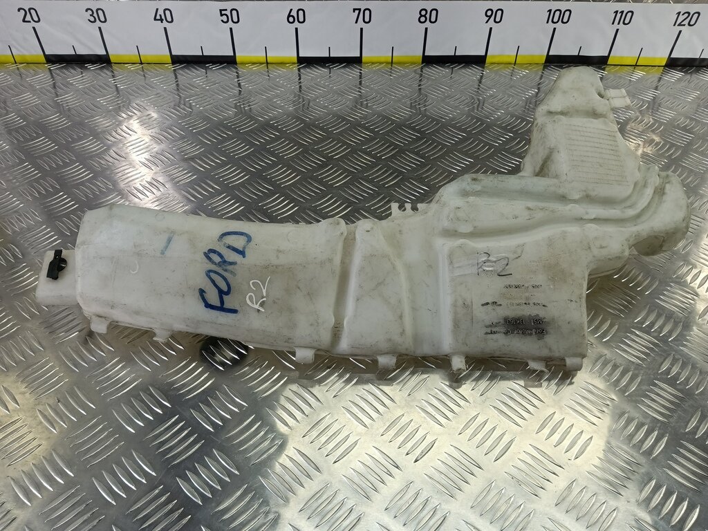 Бачок омывателя Б/У для FORD Focus II (2005—2008) 1497707