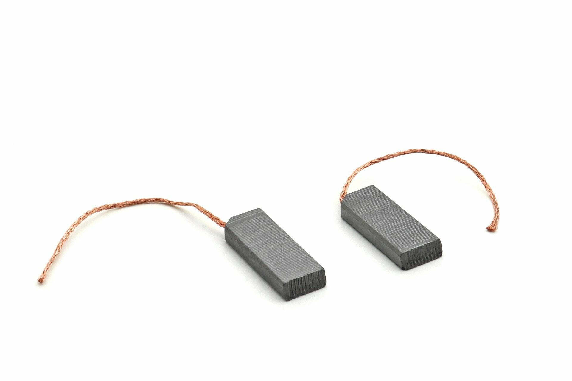 Щетки (№442) (5*12,5*32,5) к стиральным машинам ARISTON, BOSCH d 1,8мм, скос на кр, срез