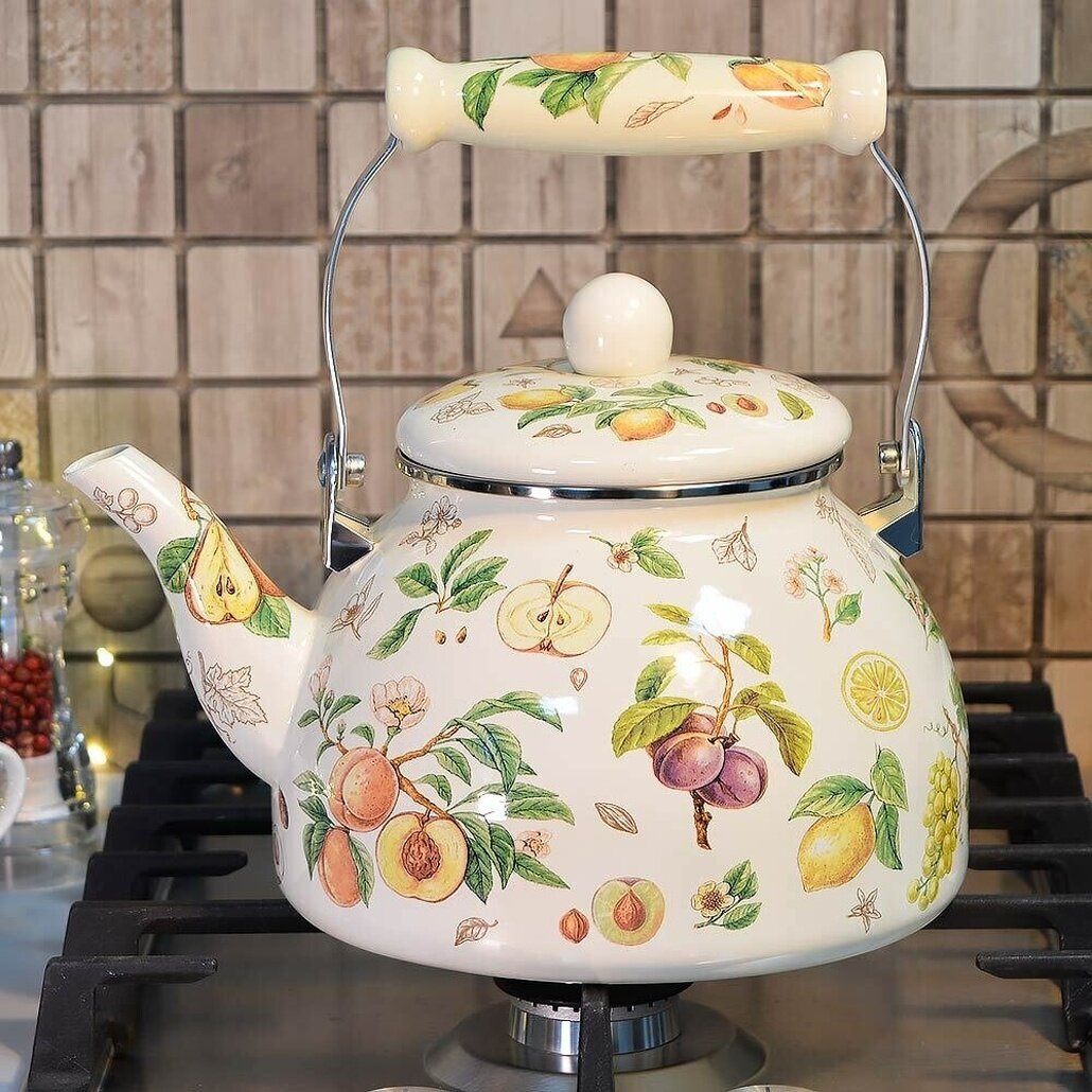 Чайник с фруктовым рисунком 2.5л, эмалированный, классическая форма, подходит для газовой плиты