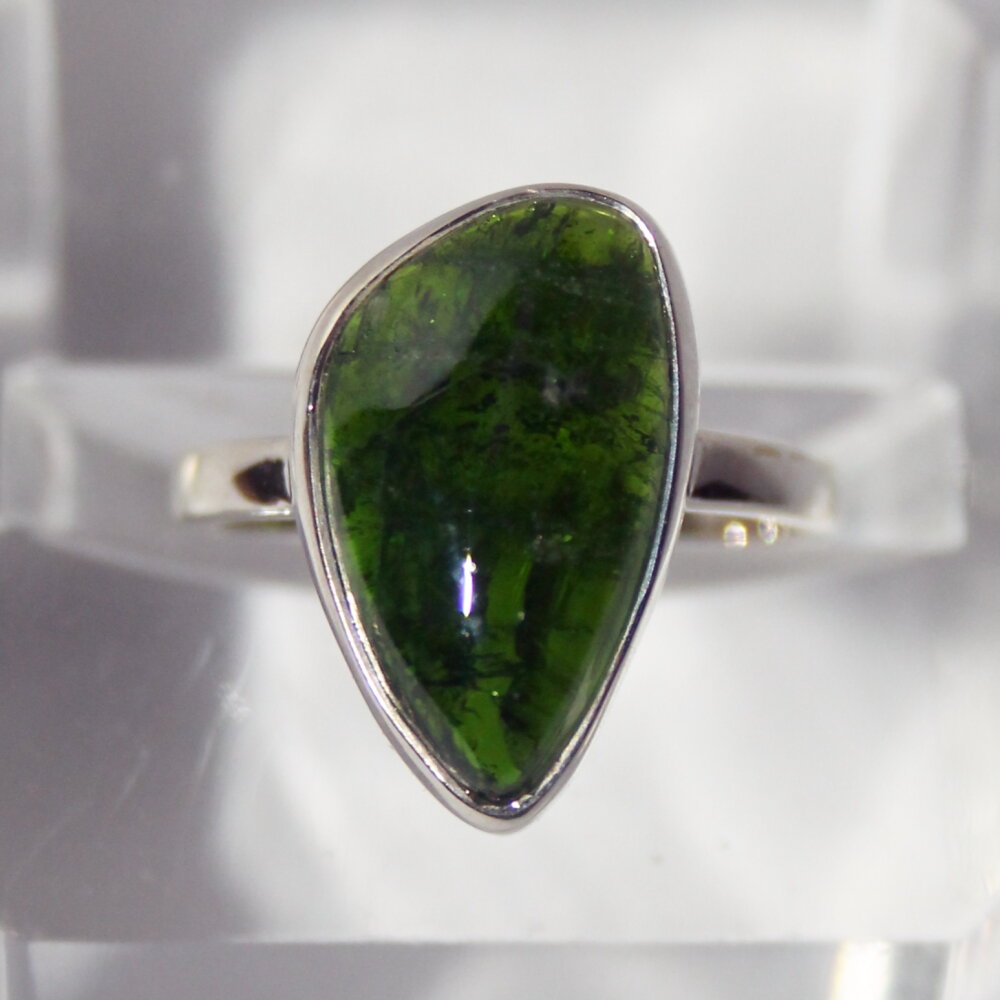 Кольцо, хромдиопсид