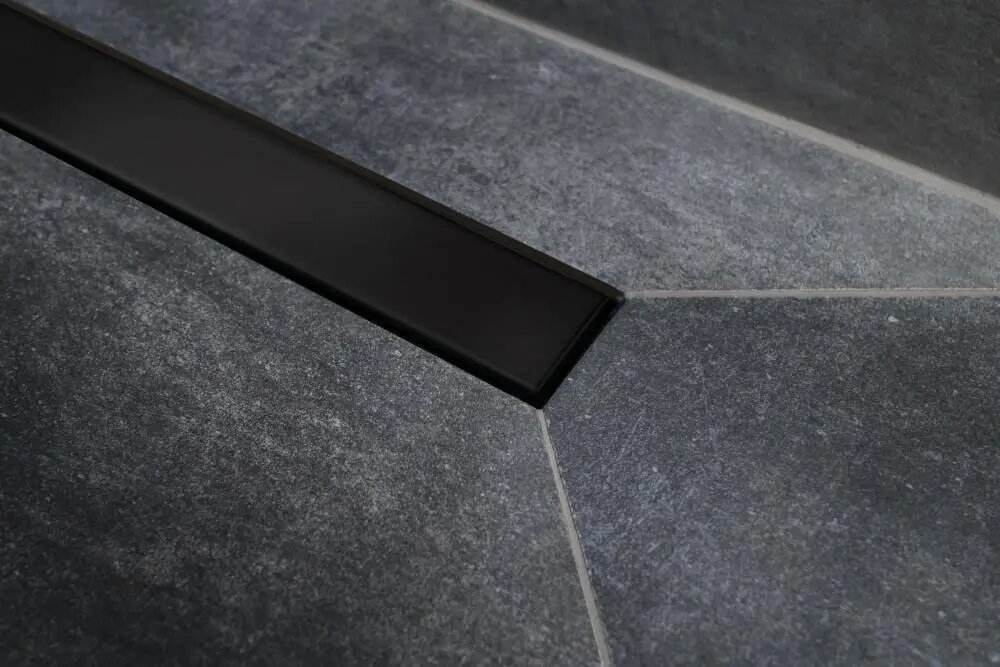 Душевой лоток Bettoserb Frameless Line Black Matte 55 13701319 с решеткой цвет Черный матовый под плитку