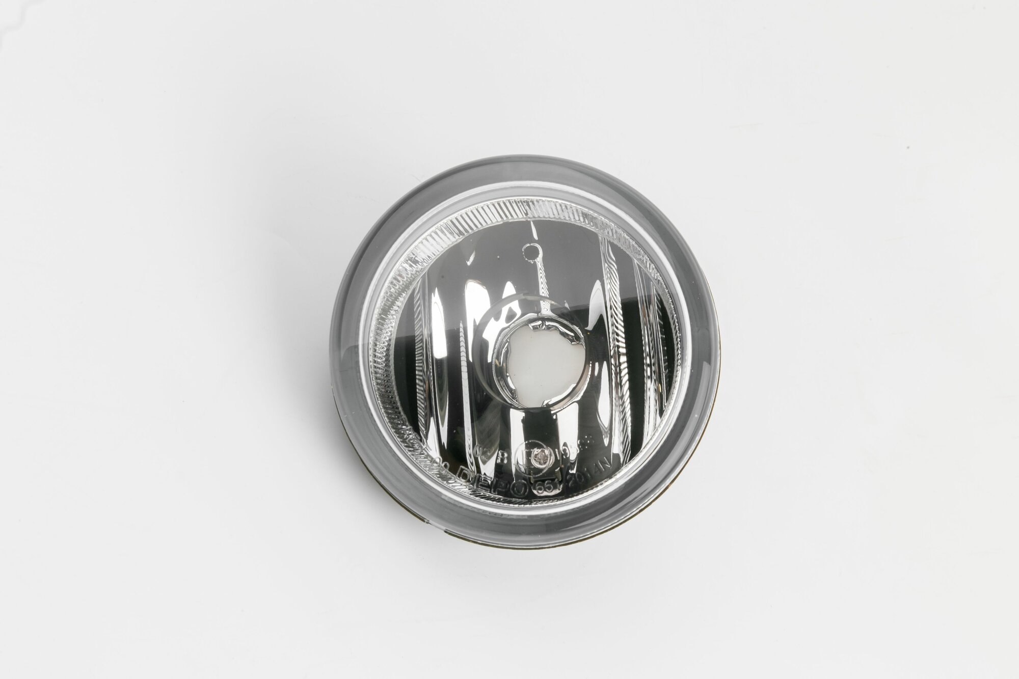 Противотуманная фара левая для Сузуки Лиана 2002-2008, SX4 2006->, oem 3556054GA0 арт 6612014LUQ