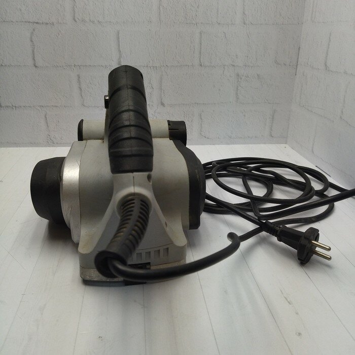 Электрорубанок Интерскол p-102/1100ЭМ