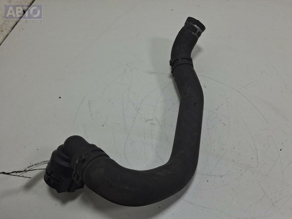 Патрубок отопителя (печки) Volkswagen Touran