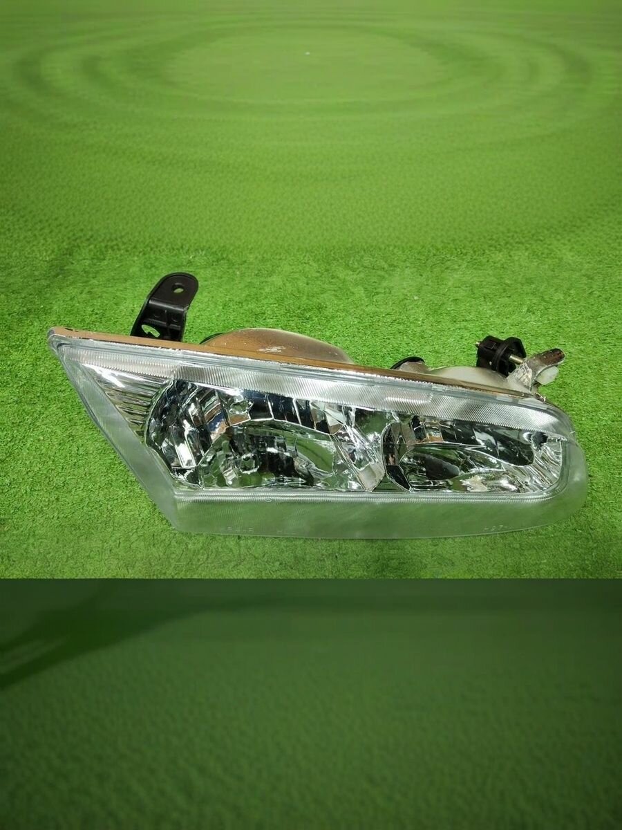 Фара передняя Toyota Camry Gracia 1998 V20 правая хром