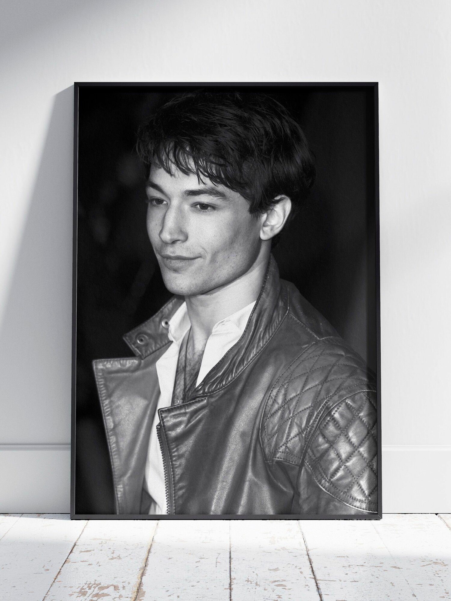 Плакат на стену для интерьера Эзра Миллер (Ezra Miller 6) - Постер по актеру фильма, кино, сериала формата A4 (21x30 см)