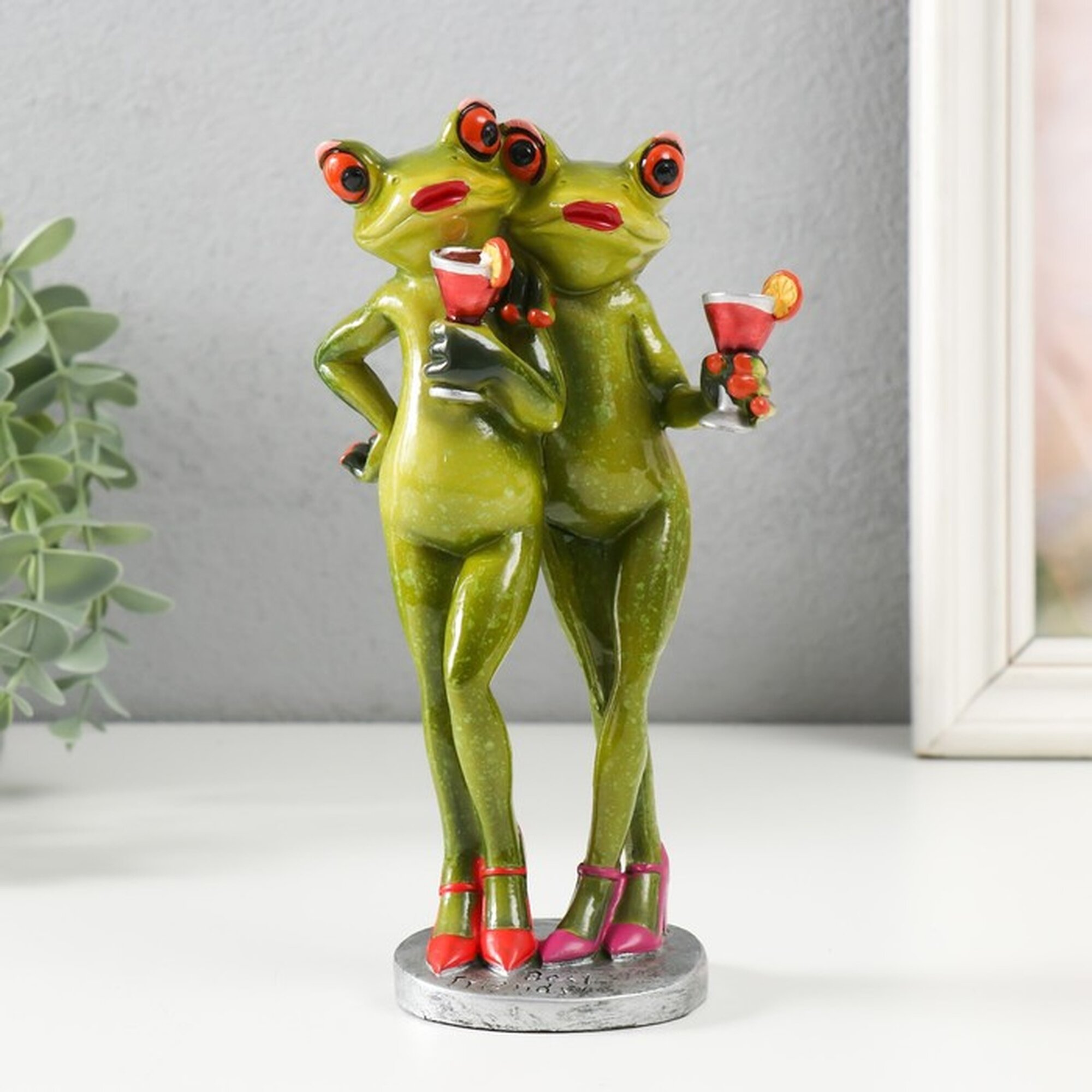 Статуэтка «Лягушки подружки», полистоун лак, 9,5 x 6,5 x 18,5 см