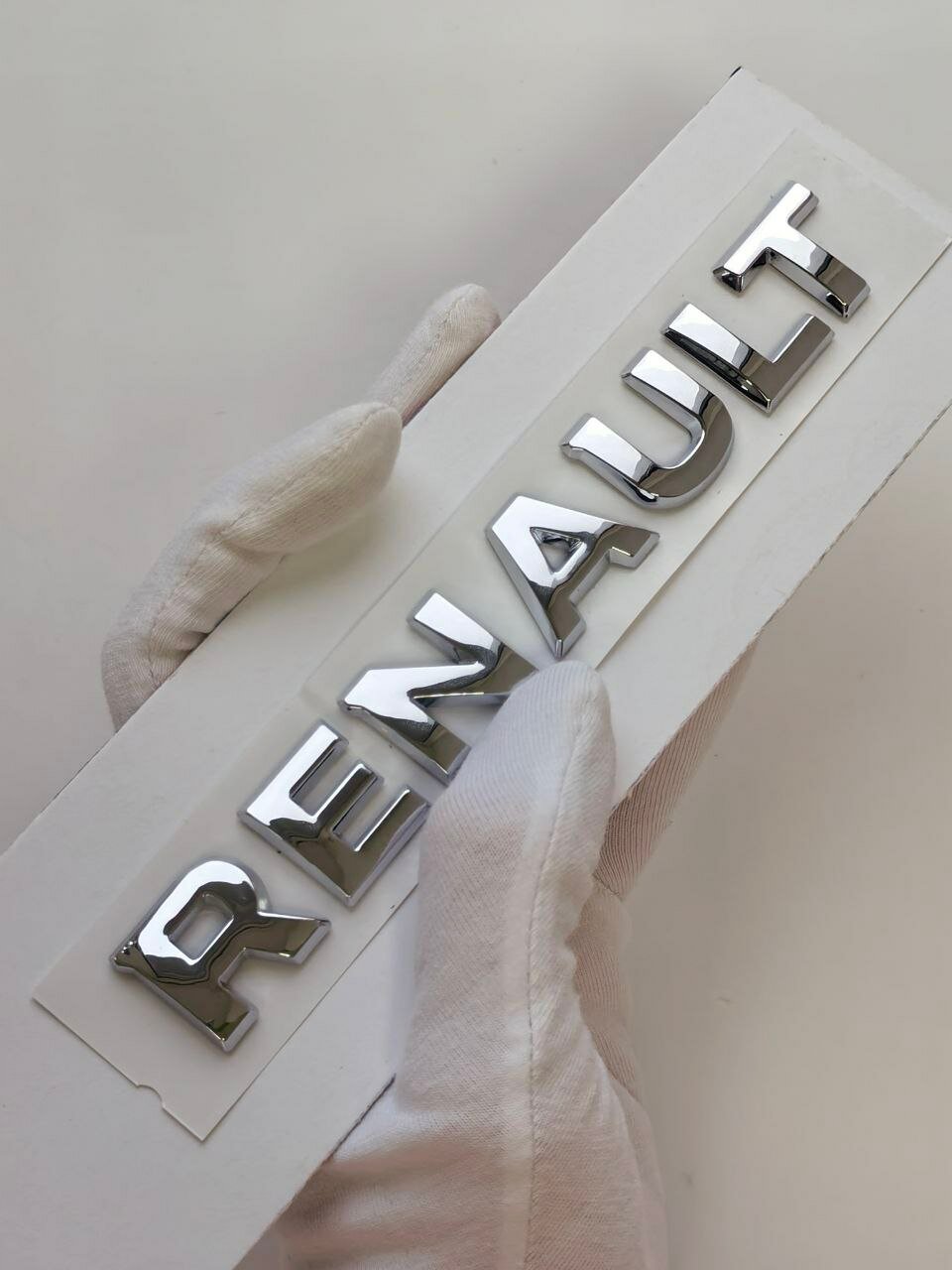 Надпись Renault 160мм, шильдик Рено 1 шт.