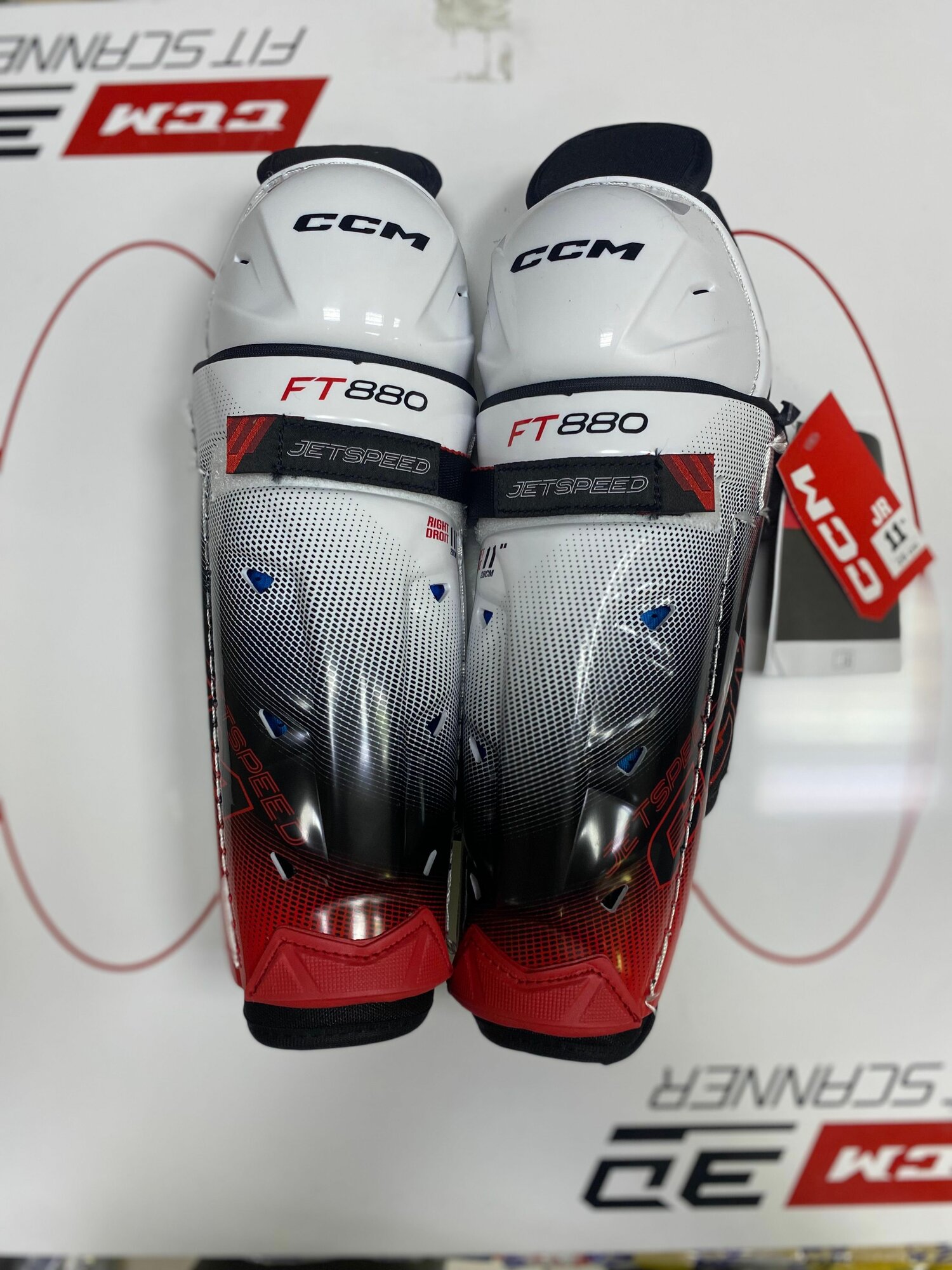 Щитки хоккейные CCM Jetspeed FT880 JR, р-р 11, (юниорские)
