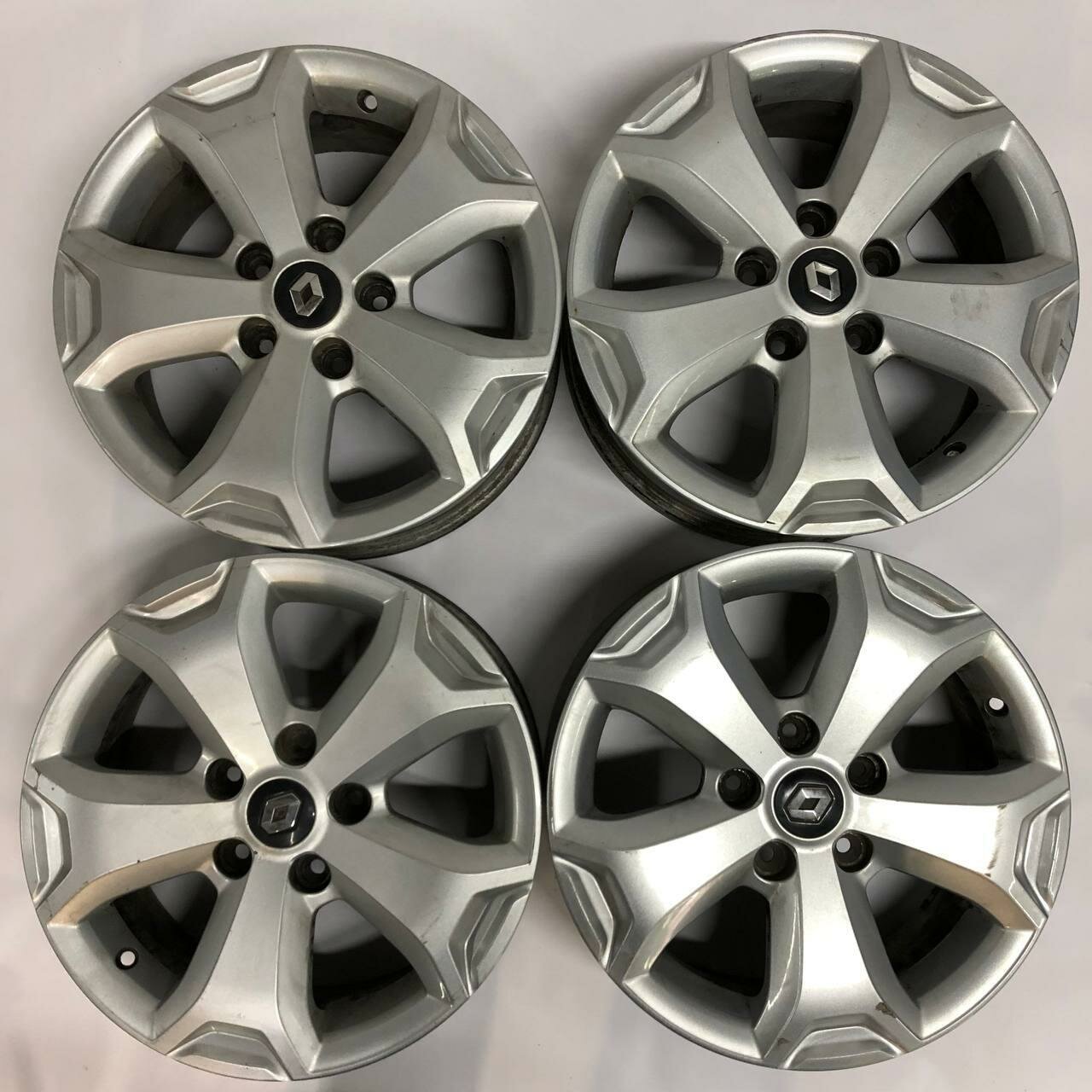 Колесные диски Renault 16x6.5 PCD 5x114.3 D66.1 ET50 (оригинал)