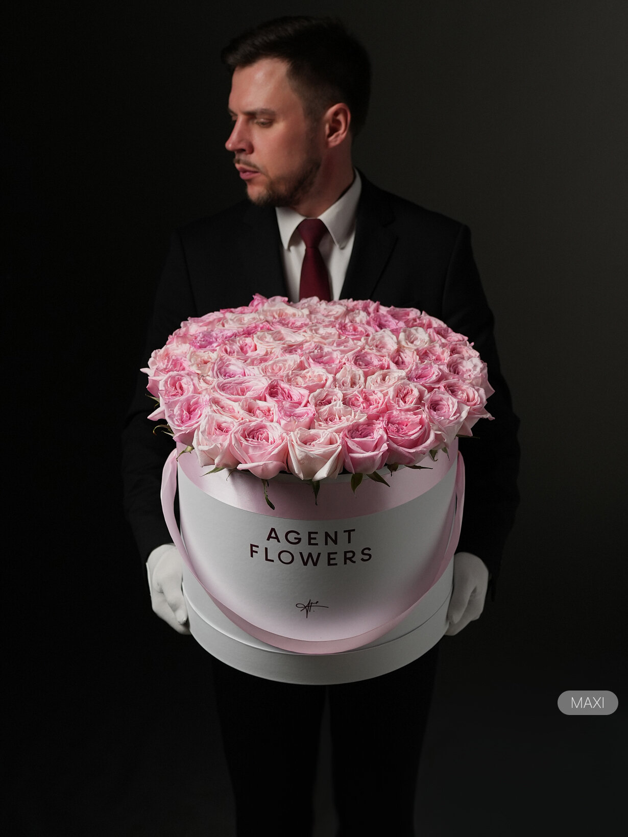 Пионовидные ароматные розы Pink O'Hara в шляпной коробке - MAXI (Ø 38см) - Белая