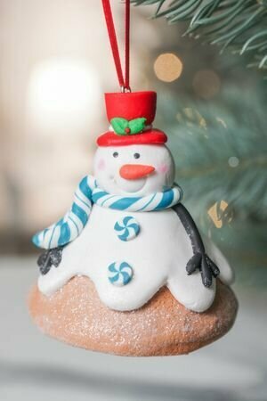 Ёлочное украшение снеговик тармо, полистоун, 8 см, Koopman International CAA720240-5