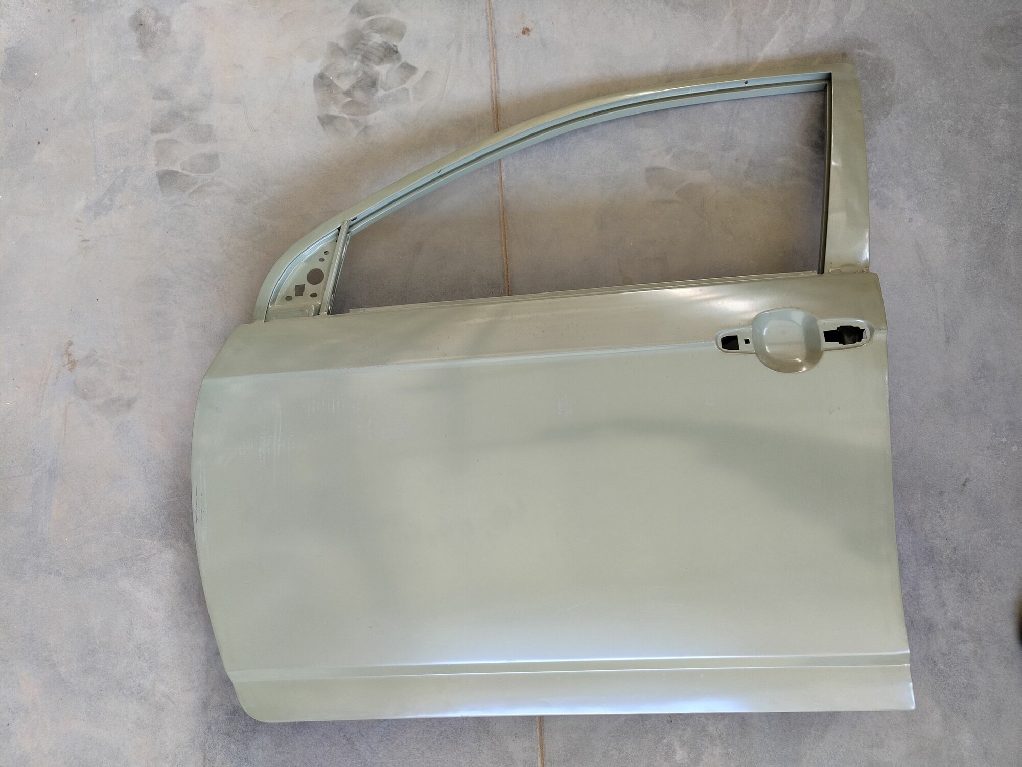 Дверь передняя левая Lifan Solano (620) [1.6 16V 5MT седан] B6101001