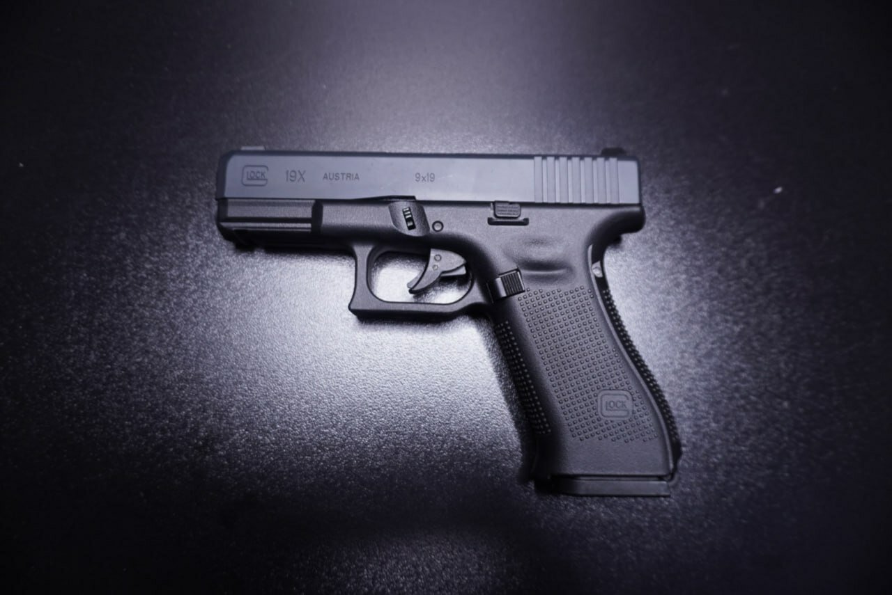 Пистолет Glock G19X MLF - автоматический, нейлон, вылет гильз, без стрельбы