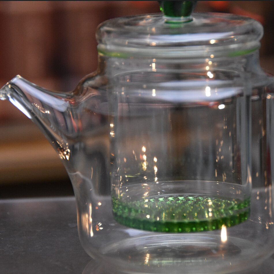 Стеклянная кружка с ручкой, разделяющая чай и воду, изготовлена из высококачественного боросиликатного стекла, имеет простой дизайн, подходит для мужчин и женщин, для дома и офиса.