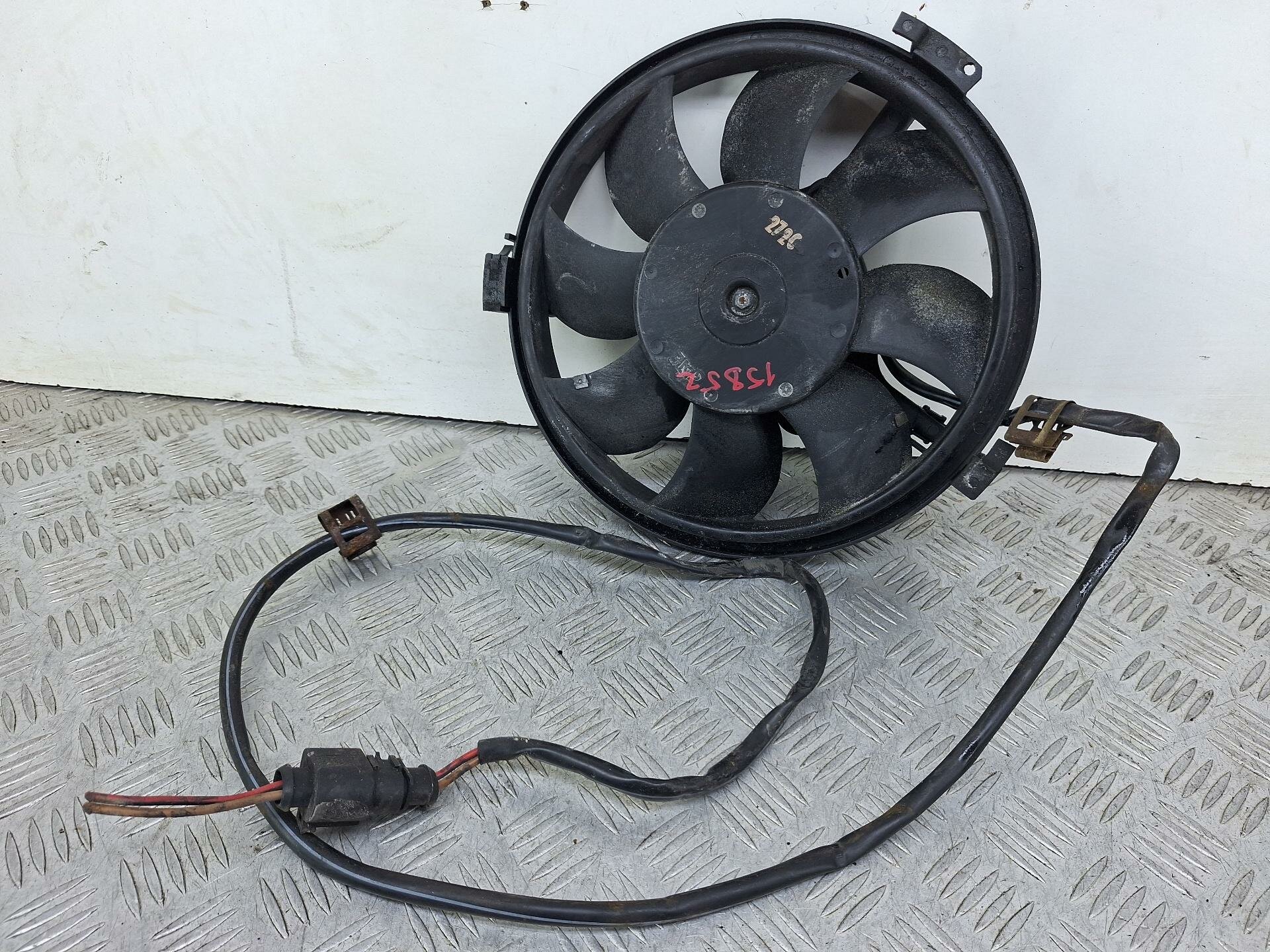 Вентилятор кондиционера Audi A6 C5 рест. (2001 - 2005) 8D0959455R