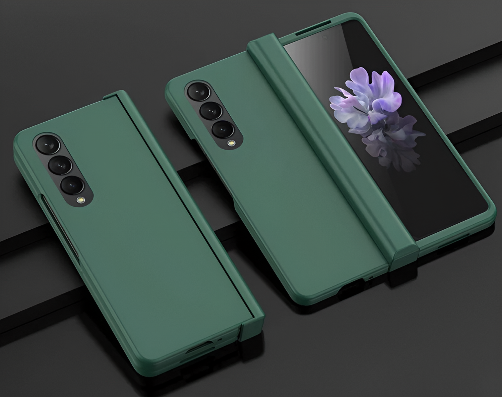 Чехол MyPads Samsung Galaxy Z Fold4 из прочного пластика с матовым покрытием с подставкой в зеленом цвете