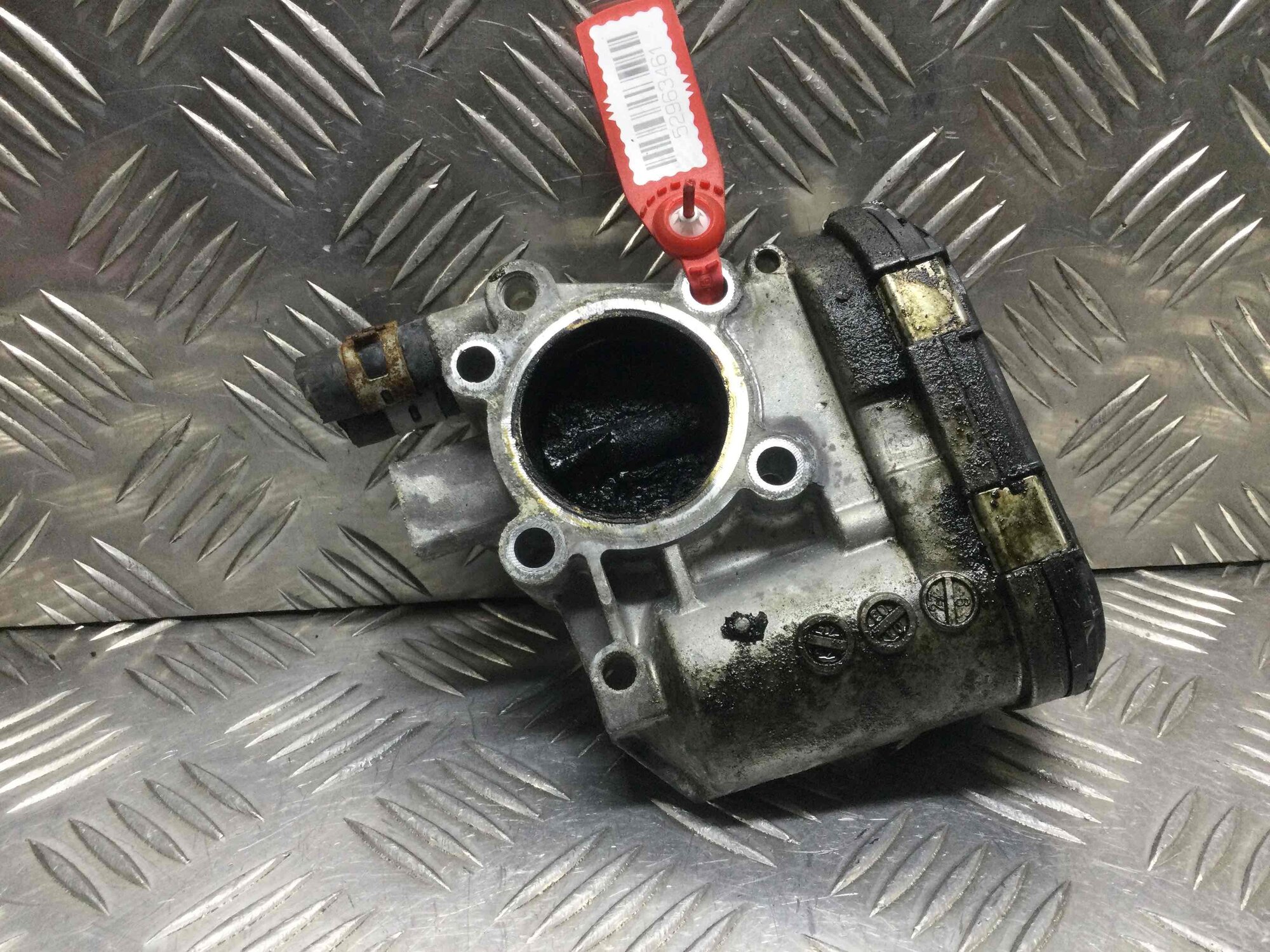 Б/У Заслонка дроссельная Opel Corsa C (2000-2003) 2001 г.