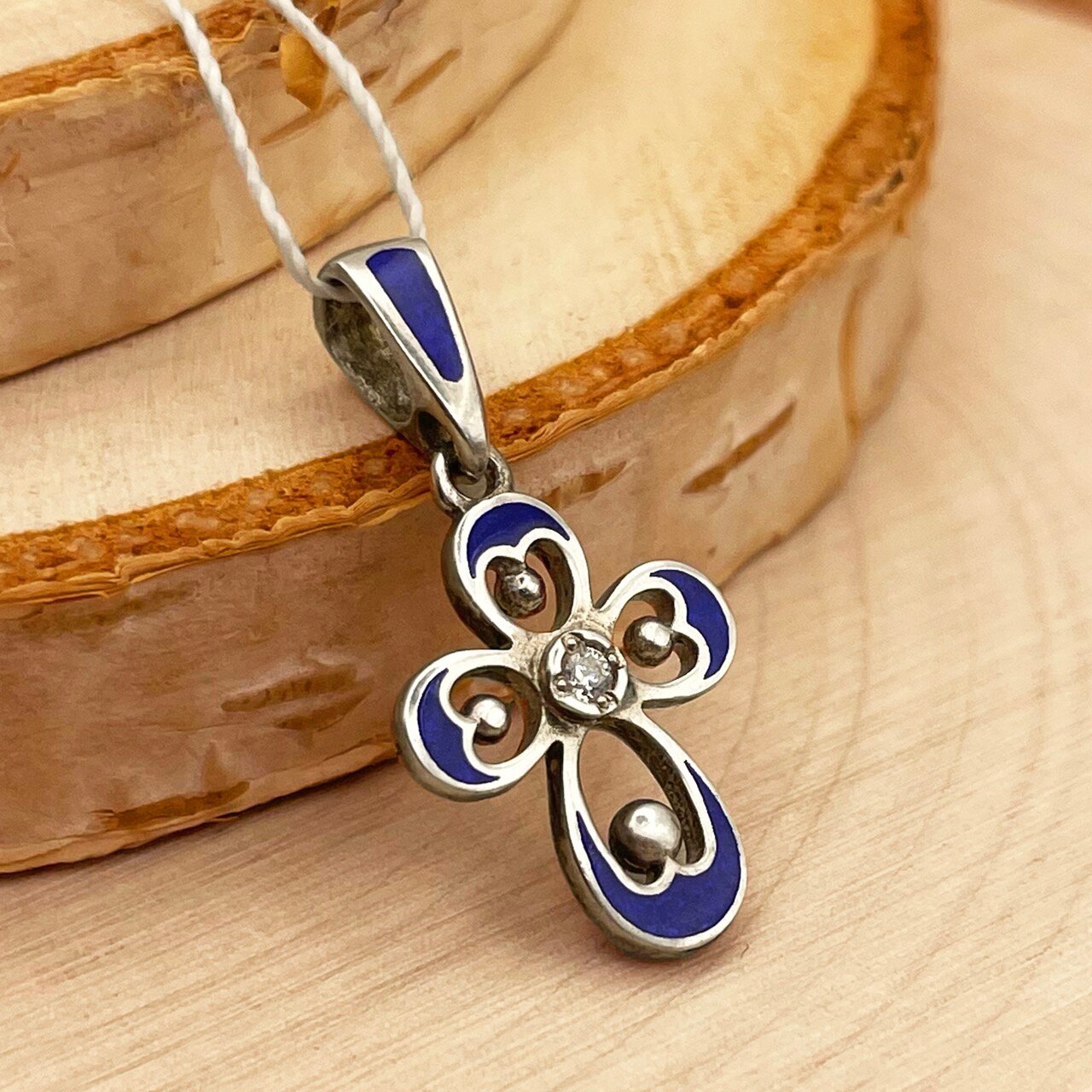 Крестик Русские Мастерские, серебро, 925 проба, оксидирование, чернение, фианит, эмаль