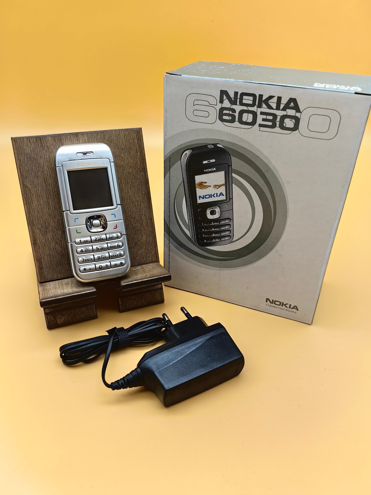 Мобильный раритетный кнопочный ретро телефон Nokia 6030, Серебристый