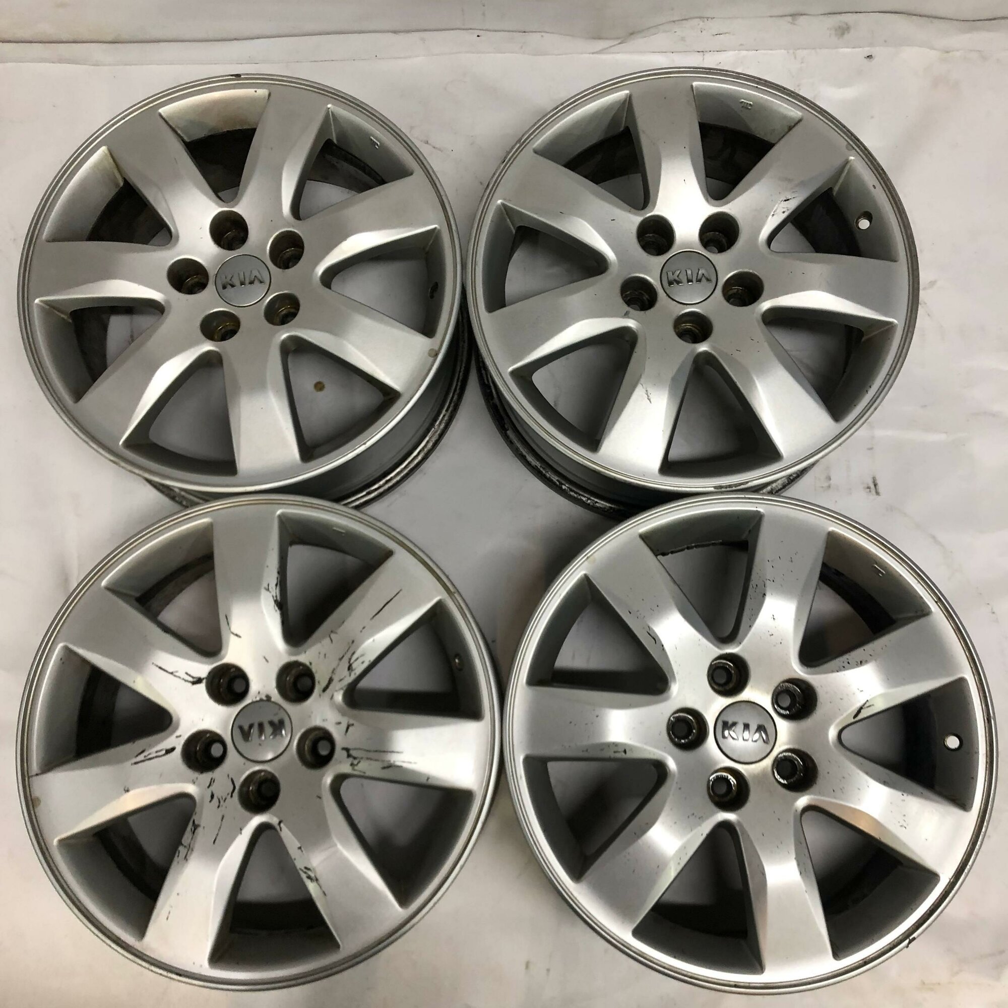 Колесные диски Kia 17x7 PCD 5x114.3 D67.1 ET41 (оригинал)