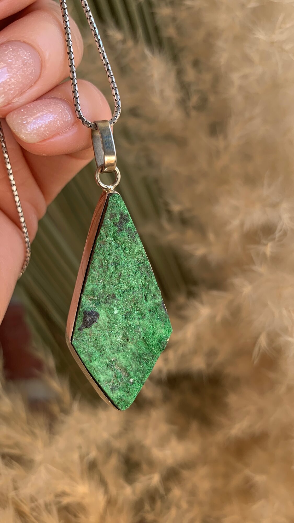 Колье, гранат