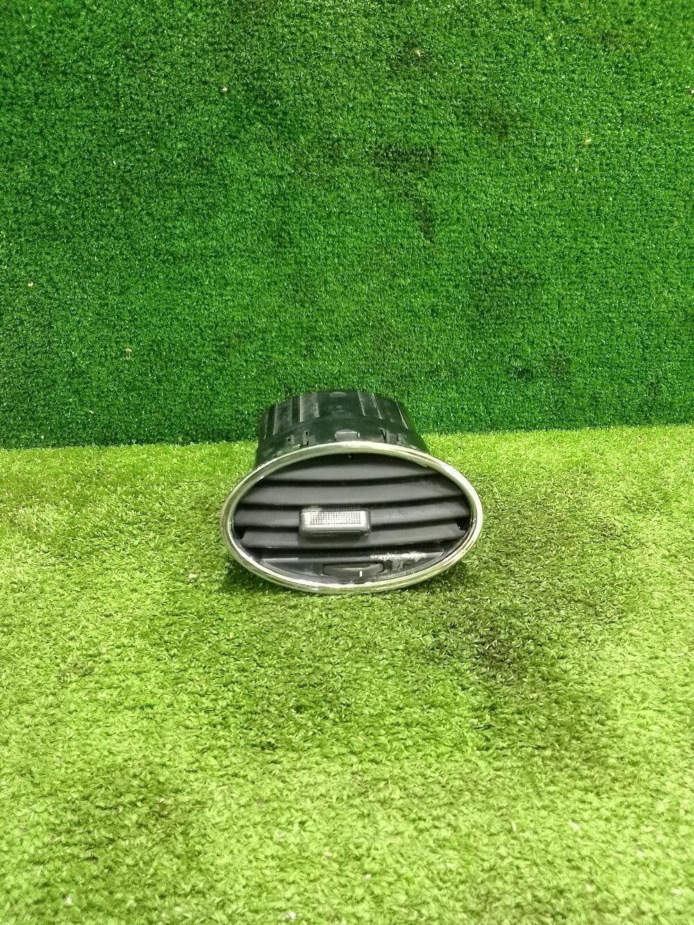 Дефлектор воздуховод Ford Focus II Б/У с пробегом