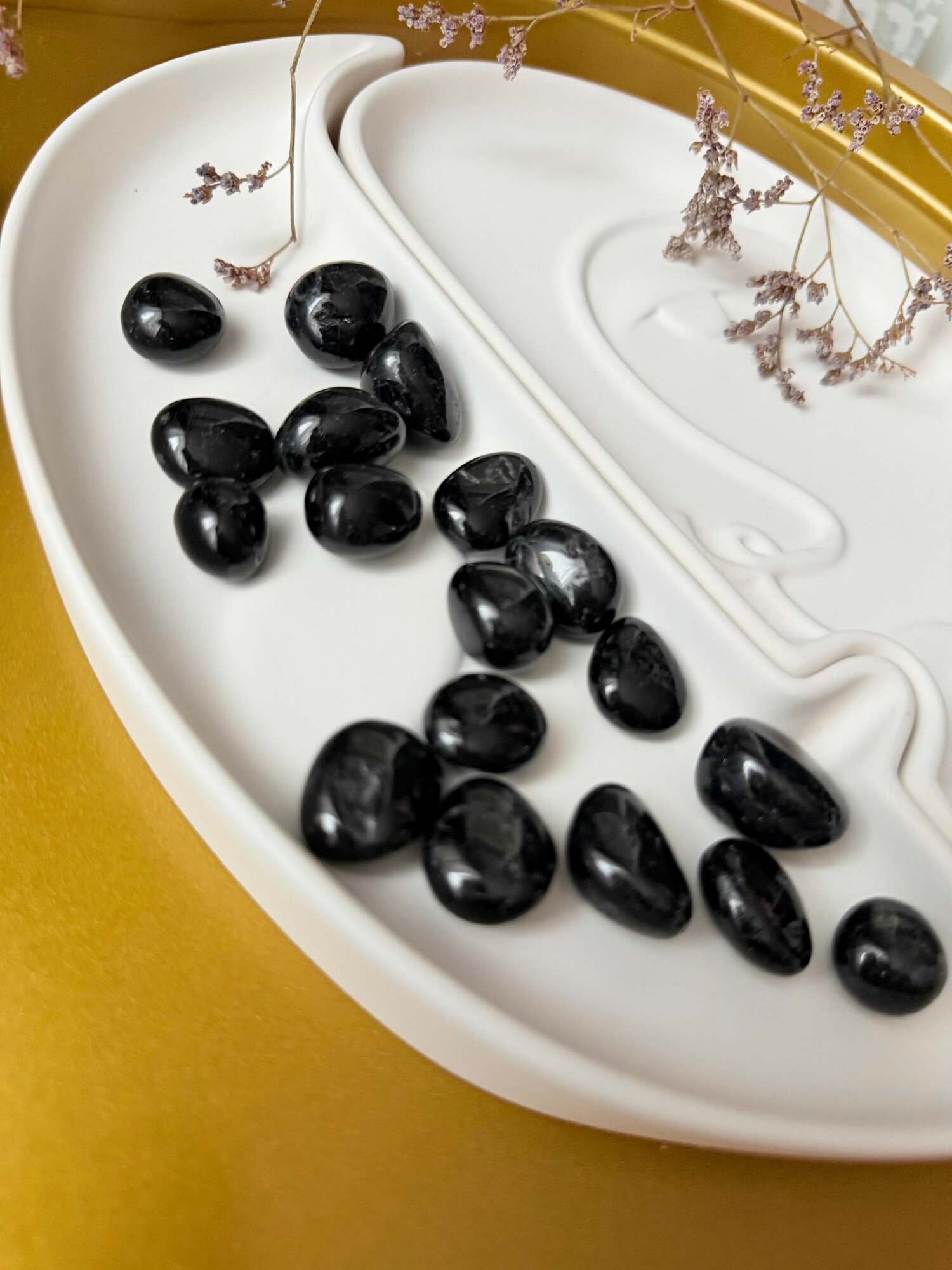 Галтовка из Турмалина черного (Бразилия, 1-2 см.)