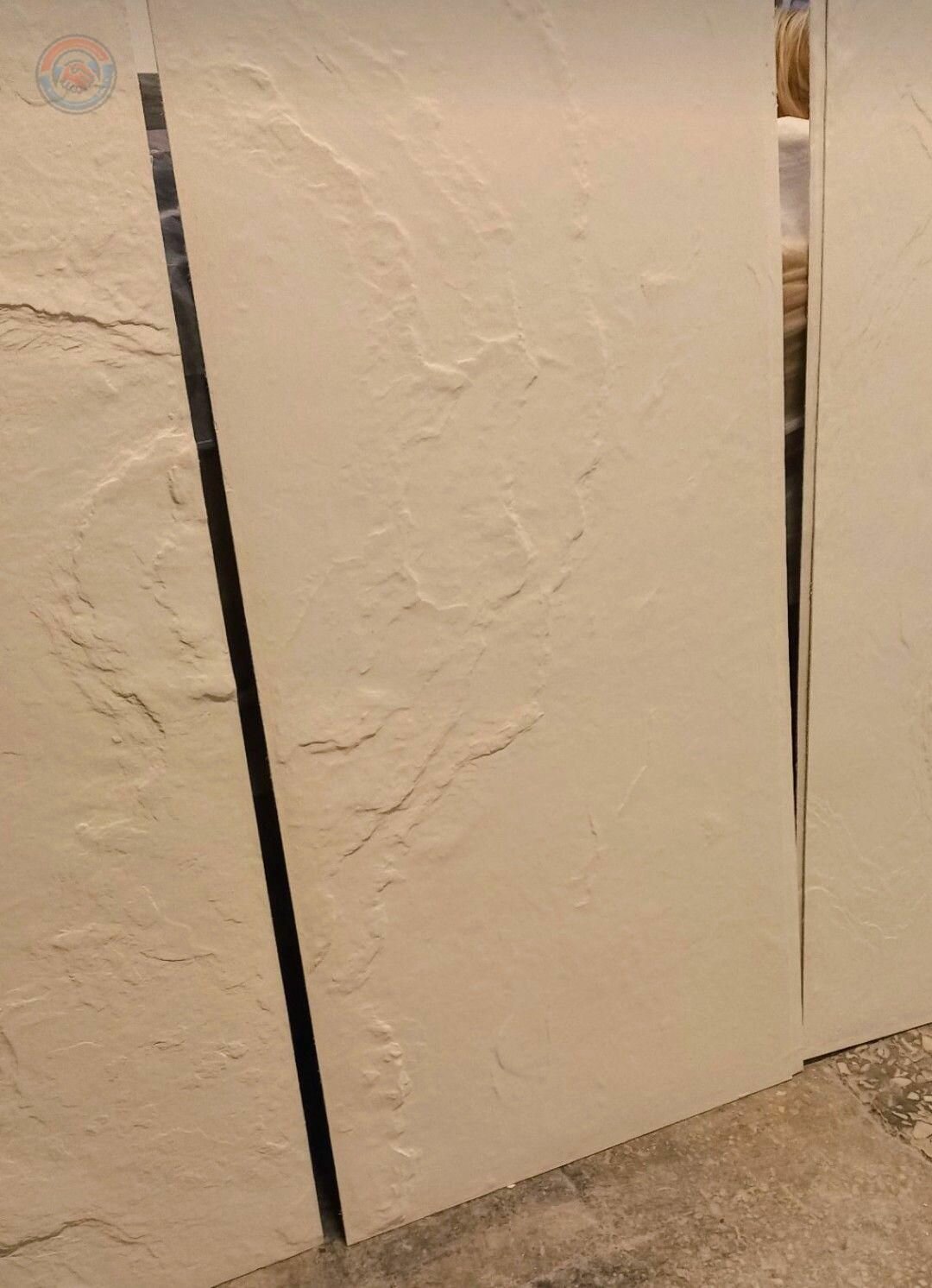 Стеновая панель каменный шпон TO BLACK под покраску для стильной отделки стен кухни ванной гостиной офиса декоративный камень скол эффект натурального камня легкий монтаж