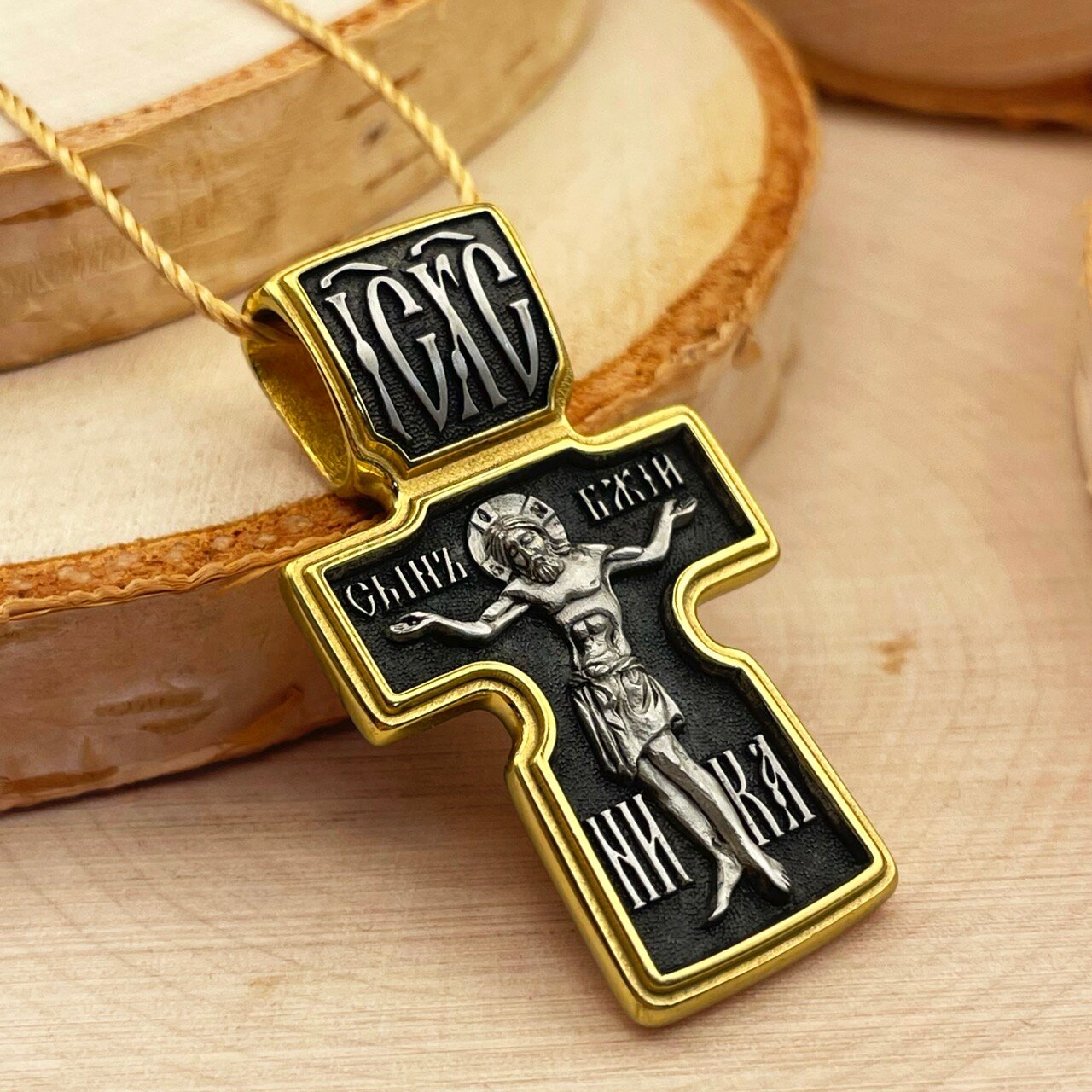 Крестик, серебро, 925 проба, чернение, золочение