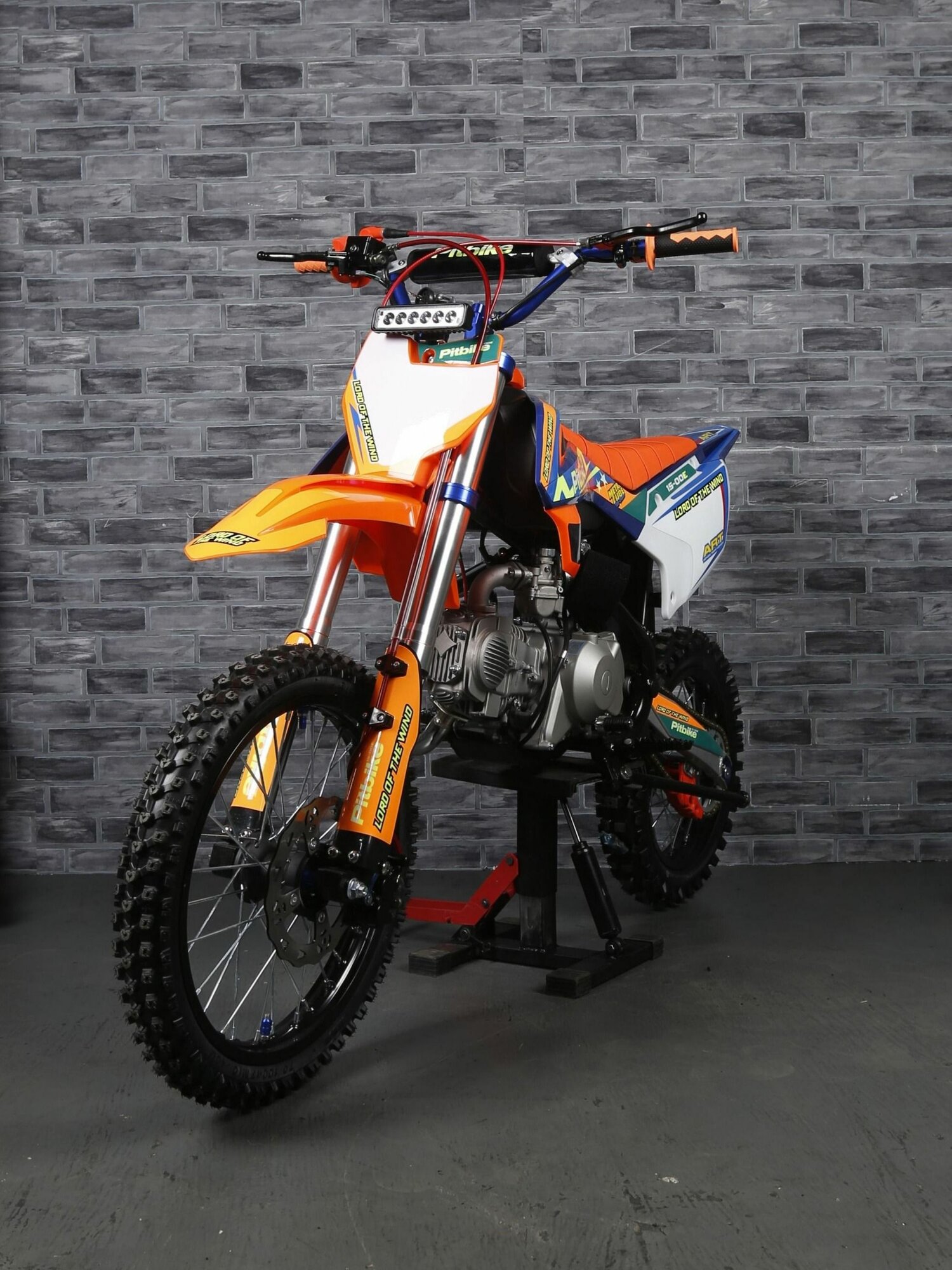 Питбайк ART 15-00E, 150cc, колеса 17/14, электростартер, 13 л. с, высота по седлу 84см