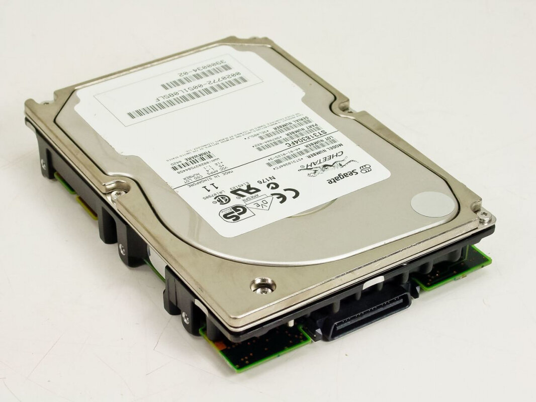 Жесткий диск Seagate 9R7004 18,4Gb 10000 Fibre Channel 3,5" HDD