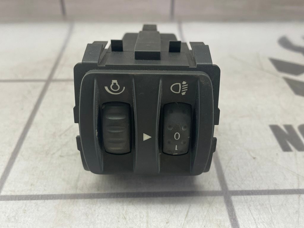 Кнопка корректора фар Renault Megane 2 02-09
