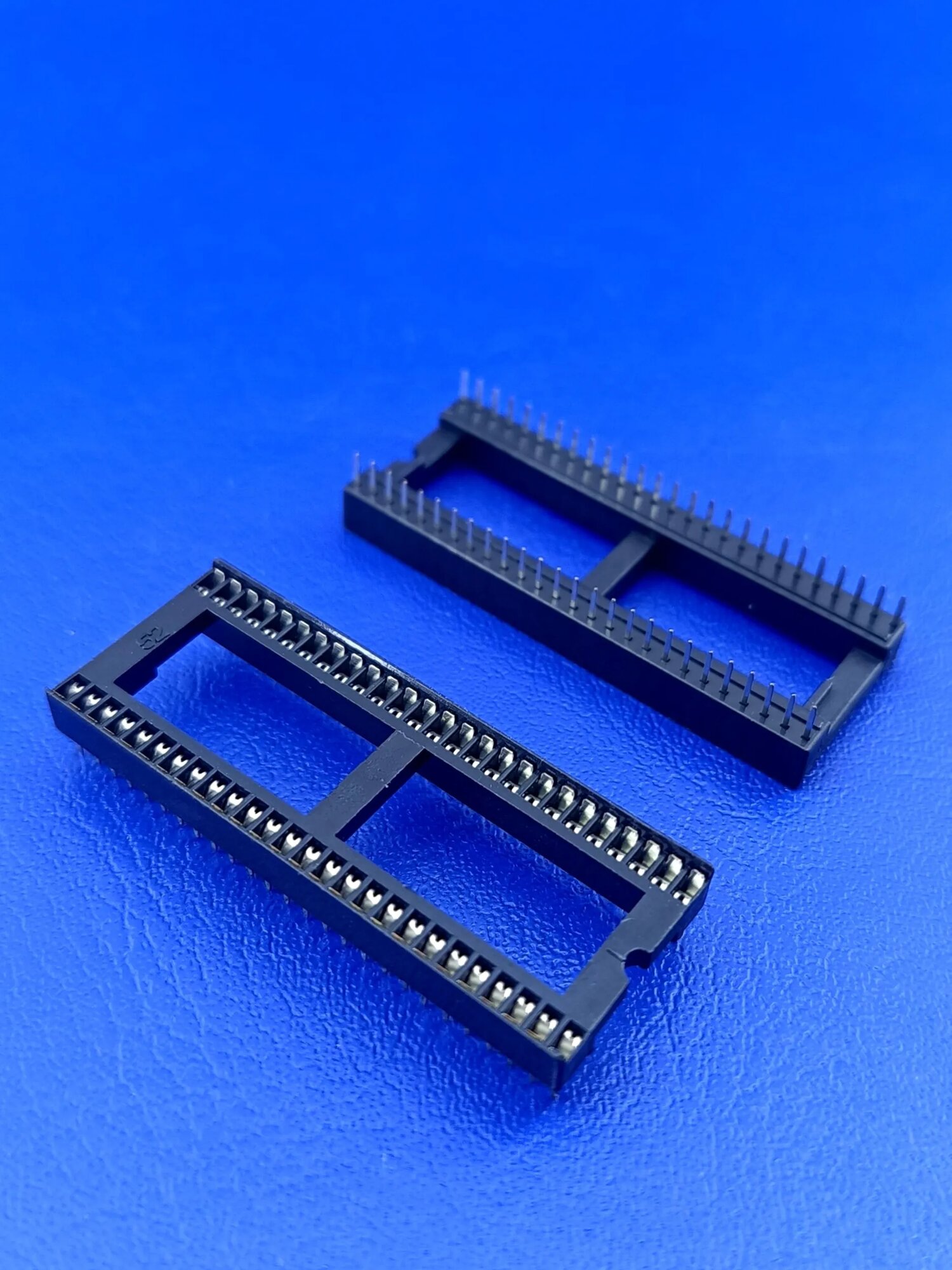 5 штук Панелька для микросхем ICs 1.778 mm 52pin (арт.03086)