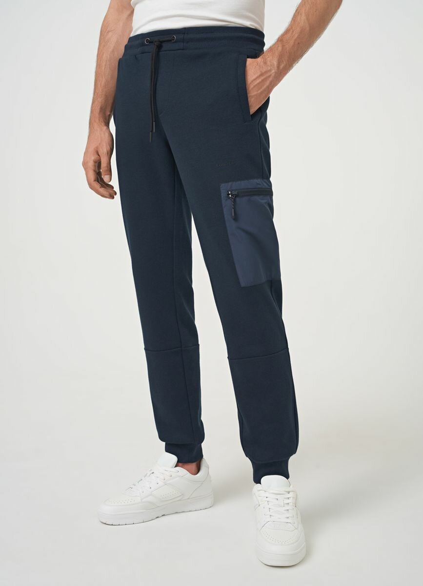 Брюки спортивные