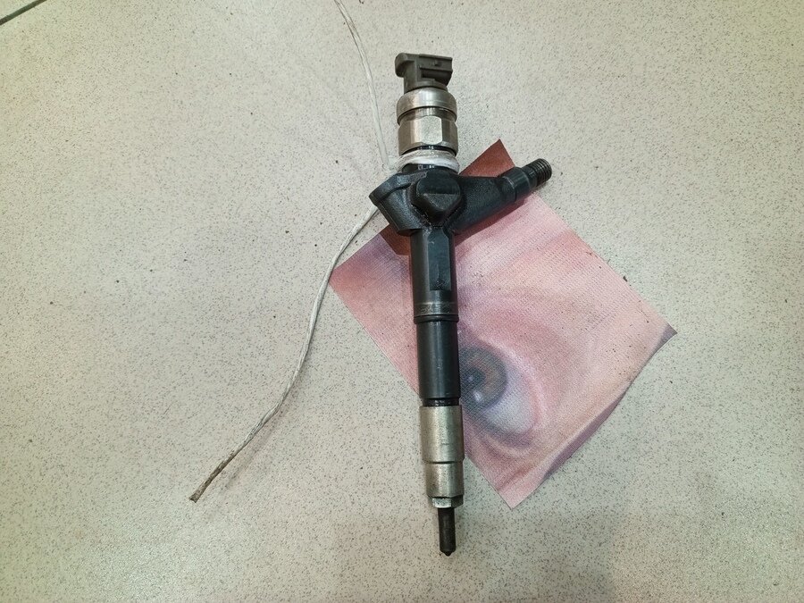Форсунка дизельная от Nissan Pathfinder R51 2005-2014
