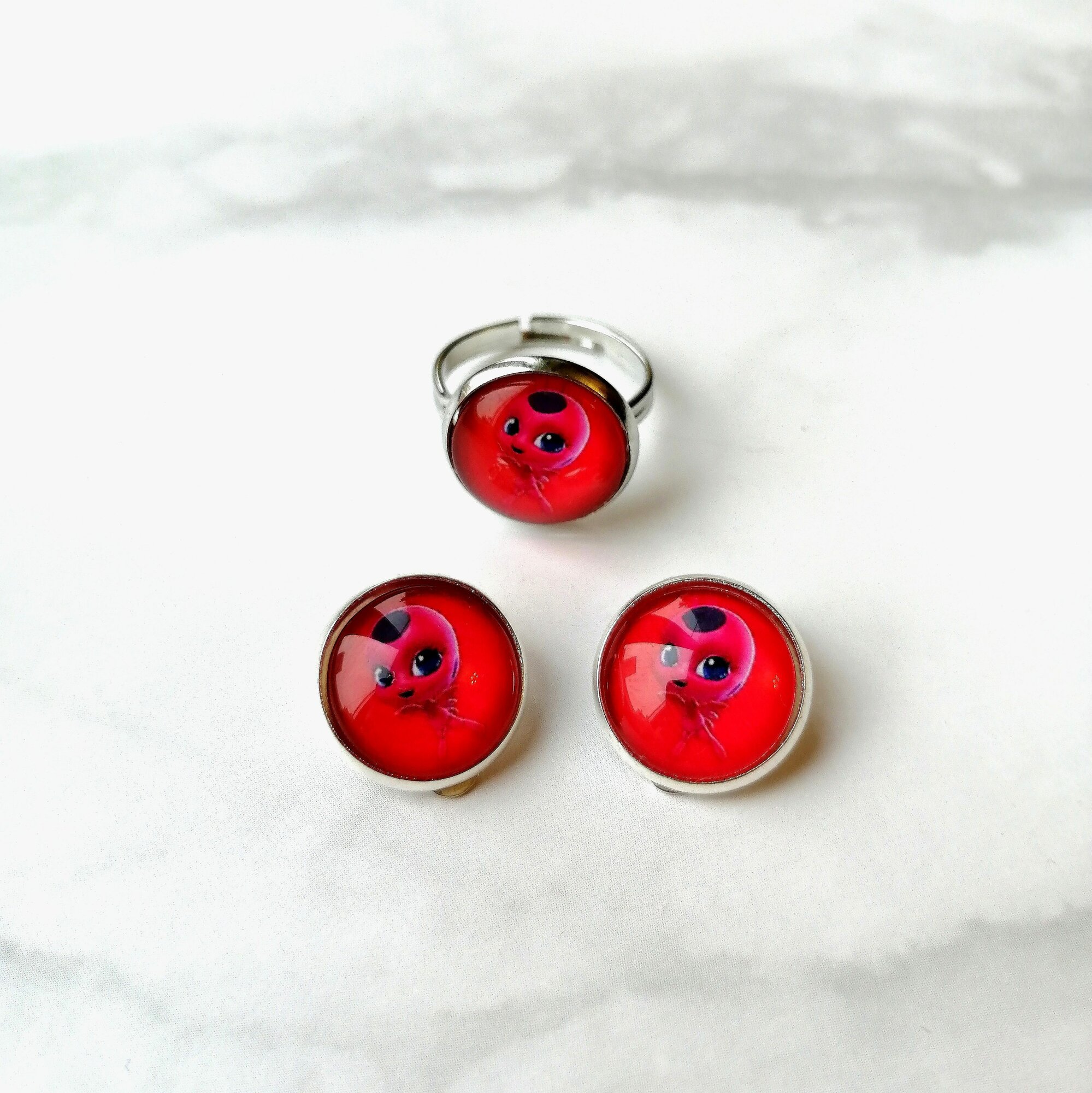 Комплект бижутерии, стекло