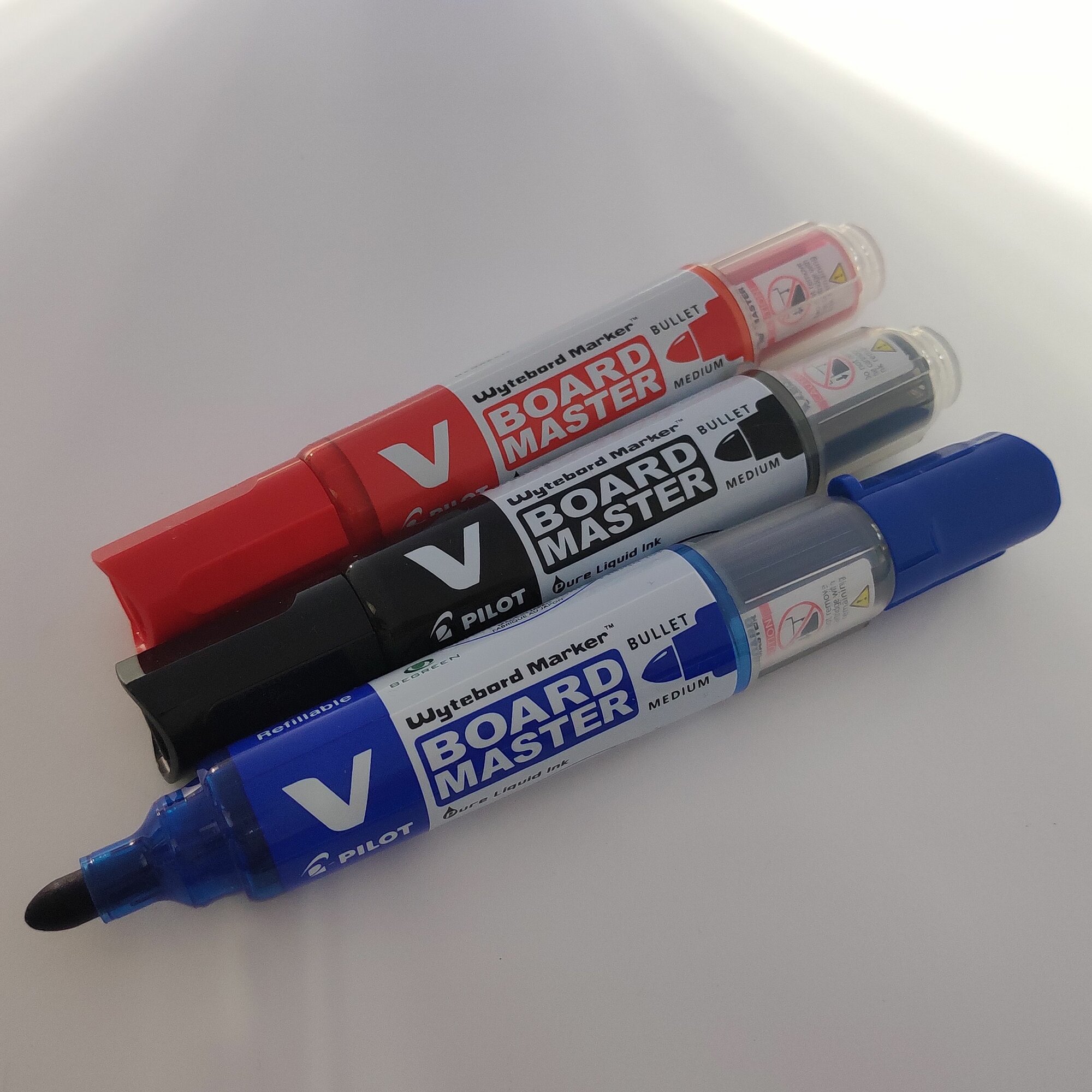 Набор 3 маркера для белой доски чёрного, синего, красного цветов Pilot "BOARD MASTER".