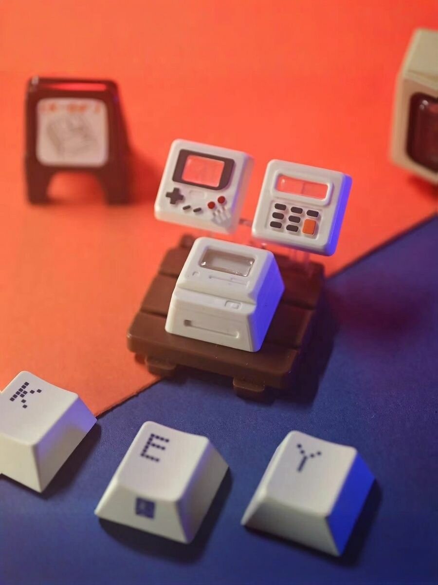 Кейкапы ретро - калькулятор, приставка, монитор для клавиатуры K04, 3 шт, Белый