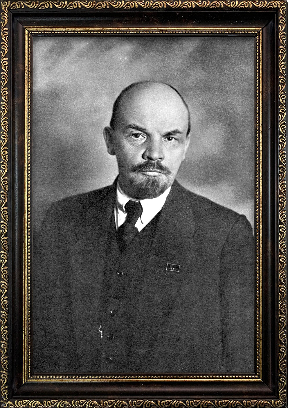 Картина, портрет Ленина В. И. в багетной тёмно-коричневой рамке / А-4 (21x30 см.)